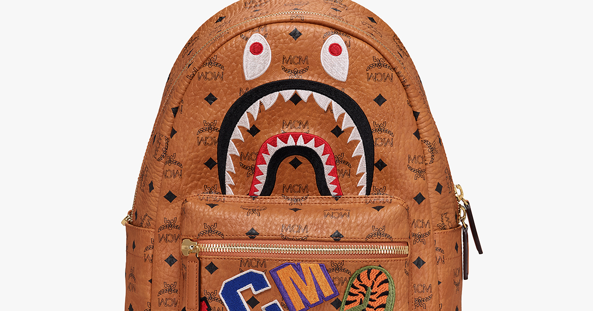 MCM × A BATHING APE®が10月26日に発売