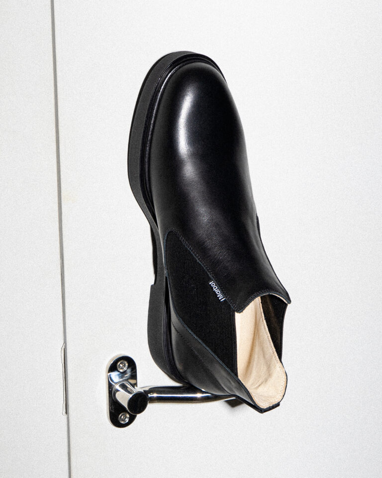 軍物の靴をベースとしたMarbot®の新作ドレスシューズ