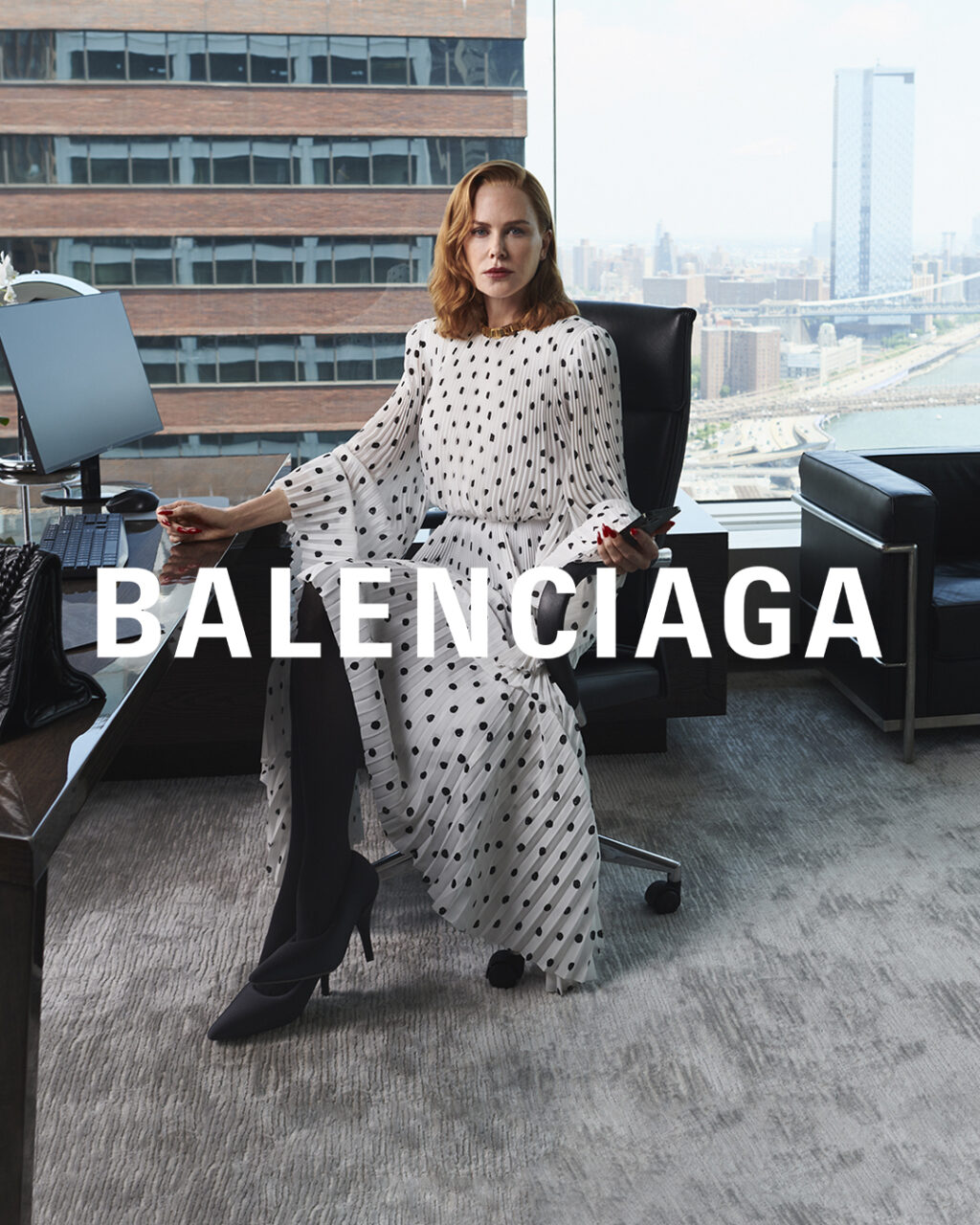 二コール・キッドマンやイザベル・ユペールが登場したBALENCIAGAのGARDE-ROBE SPRING 23 CAMPAIGN