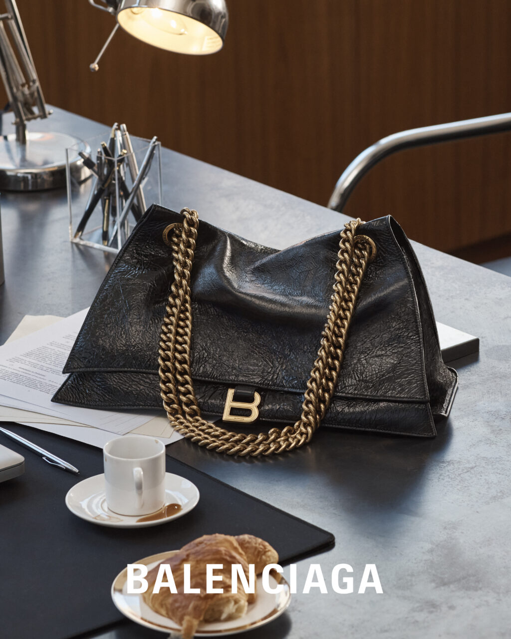 二コール・キッドマンやイザベル・ユペールが登場したBALENCIAGAのGARDE-ROBE SPRING 23 CAMPAIGN