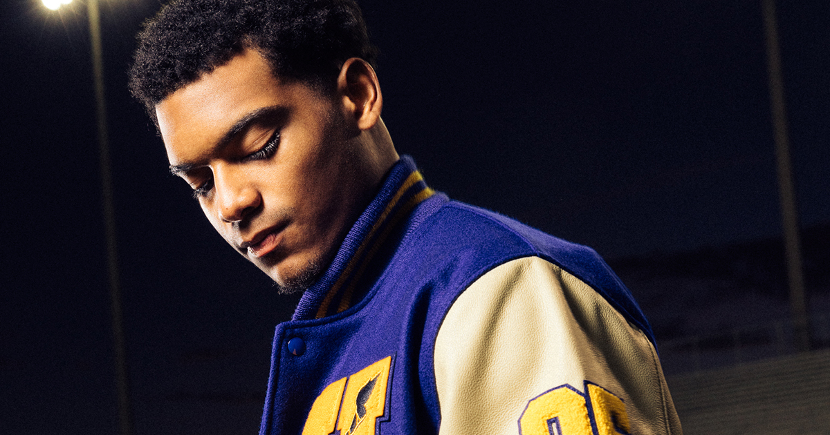 UNDEFEATED × Settlemiersのバーシティージャケット